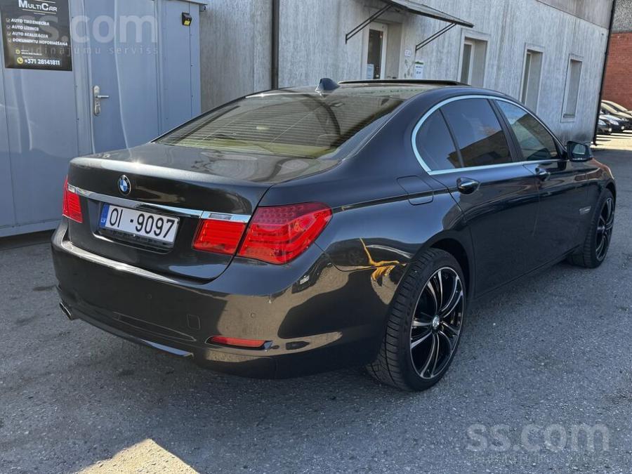 Melns BMW 730 2009 Daugavpils, ar dzinēja tilpumu 3.00 L un nobraukumu 0 tūkst. km par 9500 €, foto 7 vietnē AUTOMOTO.COM.LV