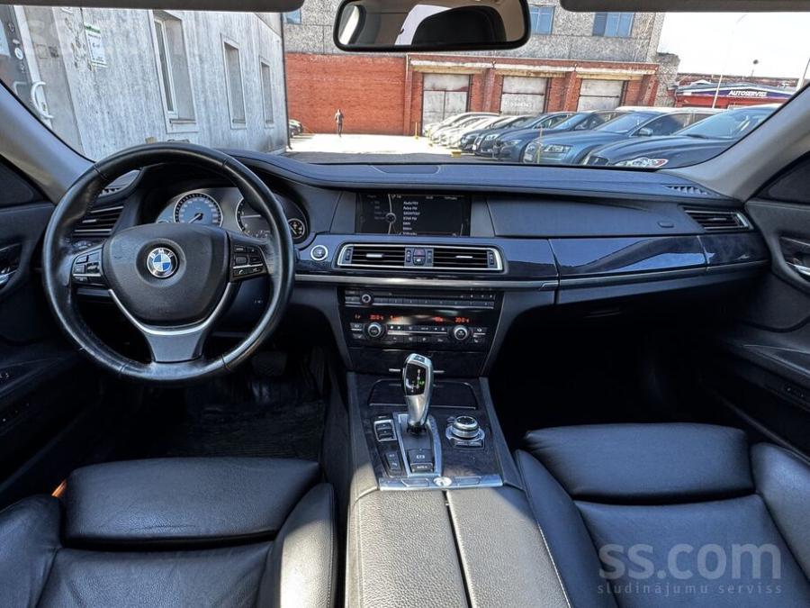 Melns BMW 730 2009 Daugavpils, ar dzinēja tilpumu 3.00 L un nobraukumu 0 tūkst. km par 9500 €, foto 20 vietnē AUTOMOTO.COM.LV