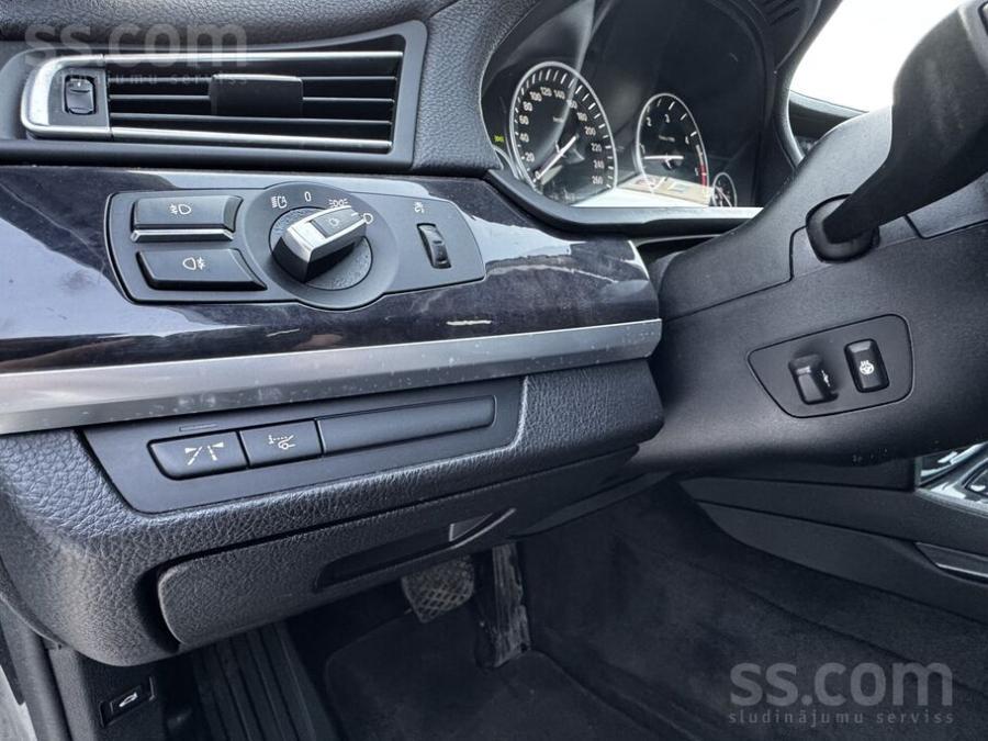 Melns BMW 730 2009 Daugavpils, ar dzinēja tilpumu 3.00 L un nobraukumu 0 tūkst. km par 9500 €, foto 24 vietnē AUTOMOTO.COM.LV