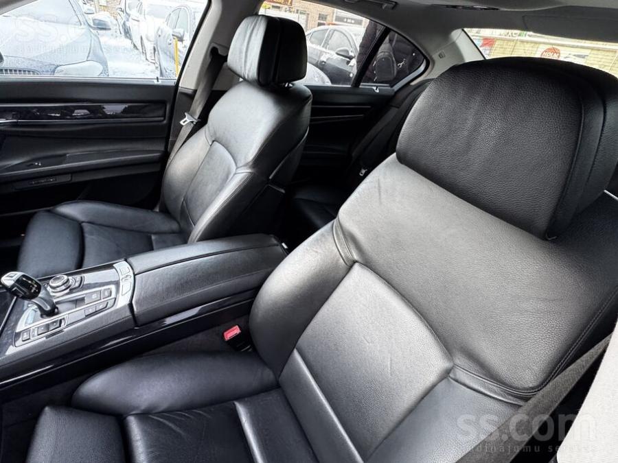 Melns BMW 730 2009 Daugavpils, ar dzinēja tilpumu 3.00 L un nobraukumu 0 tūkst. km par 9500 €, foto 25 vietnē AUTOMOTO.COM.LV