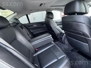 Melns BMW 730 2009 Daugavpils, ar dzinēja tilpumu 3.00 L un nobraukumu 0 tūkst. km par 9500 €, foto 26 vietnē AUTOMOTO.COM.LV