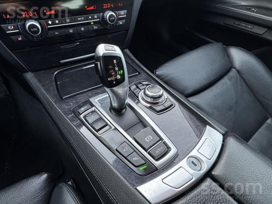 Melns BMW 730 2009 Daugavpils, ar dzinēja tilpumu 3.00 L un nobraukumu 0 tūkst. km par 9500 €, foto 34 vietnē AUTOMOTO.COM.LV