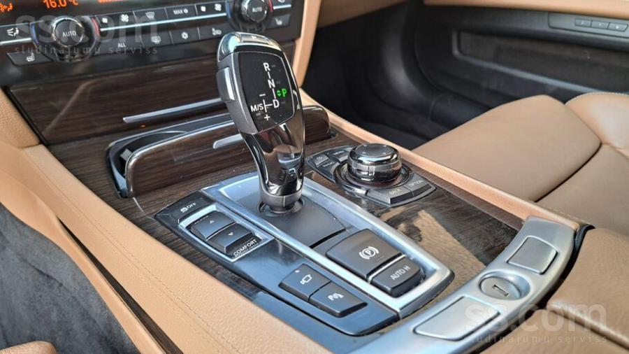 Black BMW 730 2009 in Daugavpils, with an engine capacity of 3.00 L and mileage of 291 thousand km for 9700 €, photo 10 on AUTOMOTO.COM.LV