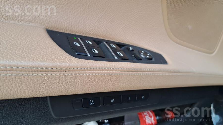 Black BMW 730 2009 in Daugavpils, with an engine capacity of 3.00 L and mileage of 291 thousand km for 9700 €, photo 11 on AUTOMOTO.COM.LV