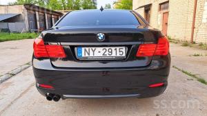 Black BMW 730 2009 in Daugavpils, with an engine capacity of 3.00 L and mileage of 291 thousand km for 9700 €, photo 28 on AUTOMOTO.COM.LV