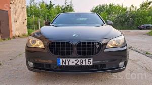 Black BMW 730 2009 in Daugavpils, with an engine capacity of 3.00 L and mileage of 291 thousand km for 9700 €, photo 32 on AUTOMOTO.COM.LV