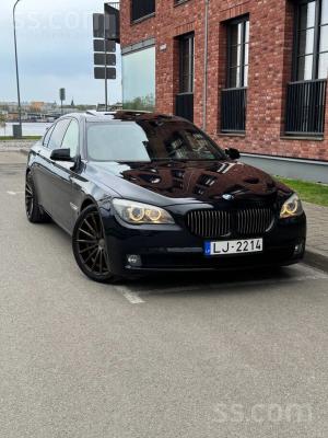 Melns BMW 730 2009 Rīga, ar dzinēja tilpumu 3.00 L un nobraukumu 239 tūkst. km par 11495 €, foto  vietnē AUTOMOTO.COM.LV