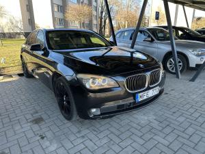 Melns BMW 730 2009 Kauņa, ar dzinēja tilpumu 3.00 L un nobraukumu 335 tūkst. km par 10000 €, foto 3 vietnē AUTOMOTO.COM.LV