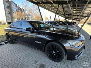 Melns BMW 730 2009 Kauņa, ar dzinēja tilpumu 3.00 L un nobraukumu 335 tūkst. km par 10000 €, foto 4 vietnē AUTOMOTO.COM.LV
