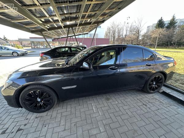 Melns BMW 730 2009 Kauņa, ar dzinēja tilpumu 3.00 L un nobraukumu 335 tūkst. km par 10000 €, foto 7 vietnē AUTOMOTO.COM.LV