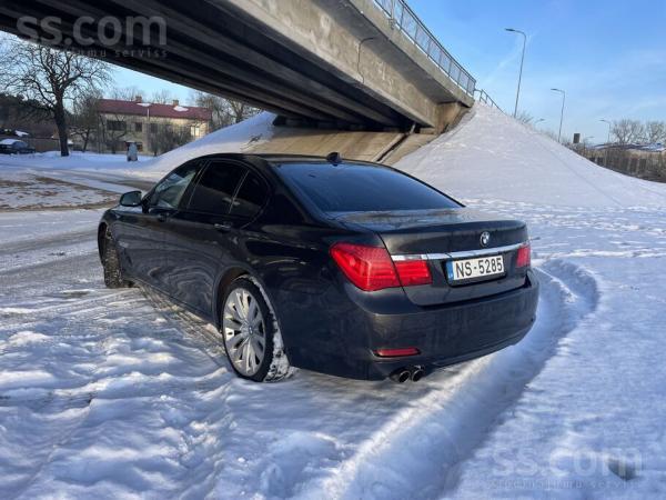 Черный БМВ 730 2009 в Вентспилс, объемом двигателя 3.00 л и пробегом 255 тыс. км за 8700 €, фото 5 на AUTOMOTO.COM.LV