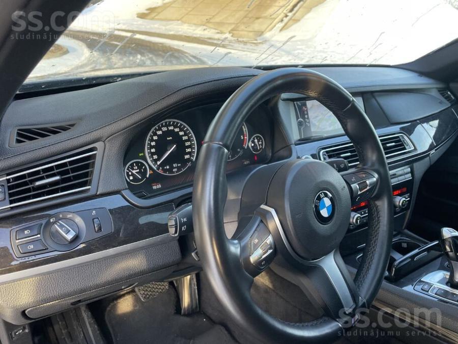 Melns BMW 730 2009 Ventspils, ar dzinēja tilpumu 3.00 L un nobraukumu 255 tūkst. km par 8700 €, foto 14 vietnē AUTOMOTO.COM.LV