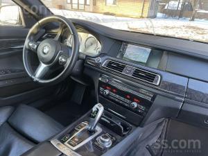 Melns BMW 730 2009 Ventspils, ar dzinēja tilpumu 3.00 L un nobraukumu 255 tūkst. km par 8700 €, foto 19 vietnē AUTOMOTO.COM.LV