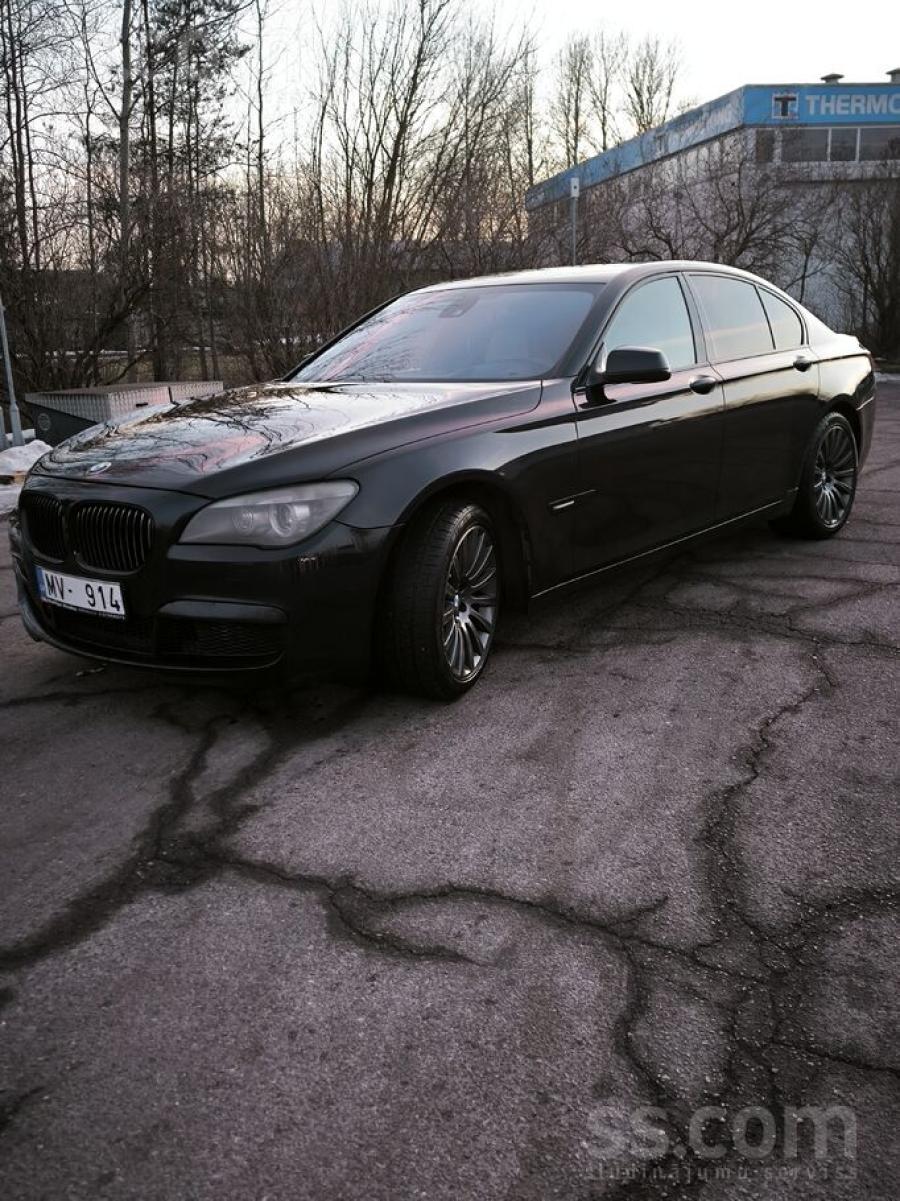 Melns BMW 730 2009 Rīga, ar dzinēja tilpumu 3.00 L un nobraukumu 338 tūkst. km par 11490 €, foto 1 vietnē AUTOMOTO.COM.LV
