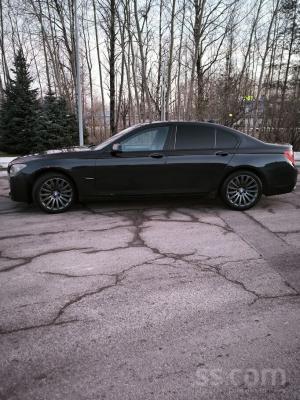 Melns BMW 730 2009 Rīga, ar dzinēja tilpumu 3.00 L un nobraukumu 338 tūkst. km par 11490 €, foto 3 vietnē AUTOMOTO.COM.LV