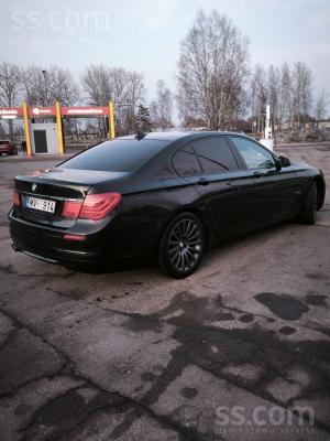 Melns BMW 730 2009 Rīga, ar dzinēja tilpumu 3.00 L un nobraukumu 338 tūkst. km par 11490 €, foto 4 vietnē AUTOMOTO.COM.LV
