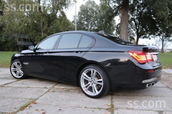 Black BMW 730 2009 in Riga, with an engine capacity of 3.00 L and mileage of 0 thousand km for 8000 €, photo 6 on AUTOMOTO.COM.LV