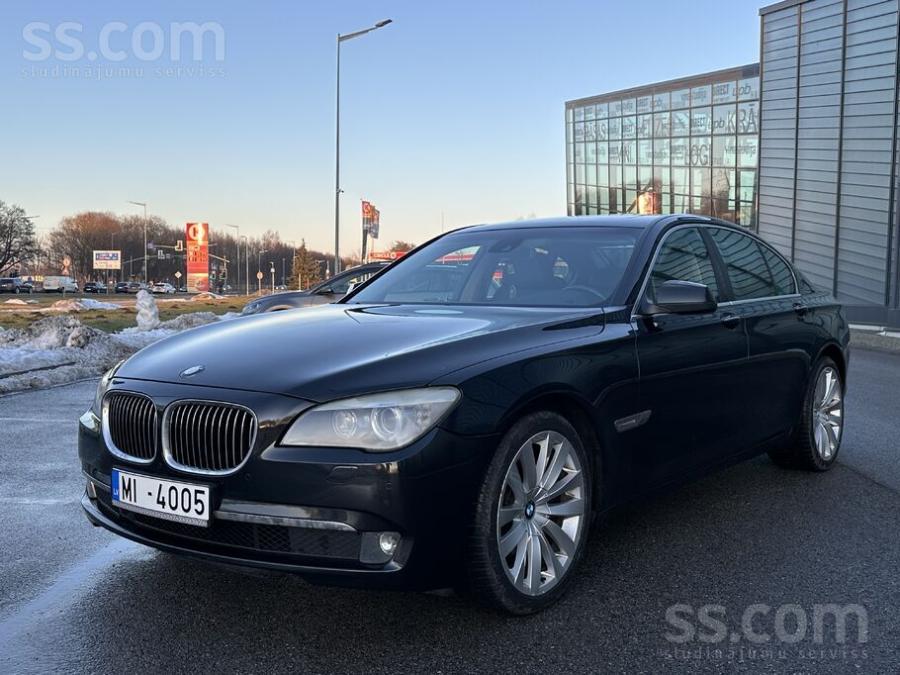 Melns BMW 730 2009 Liepāja, ar dzinēja tilpumu 3.00 L un nobraukumu 267 tūkst. km par 8700 €, foto 9 vietnē AUTOMOTO.COM.LV