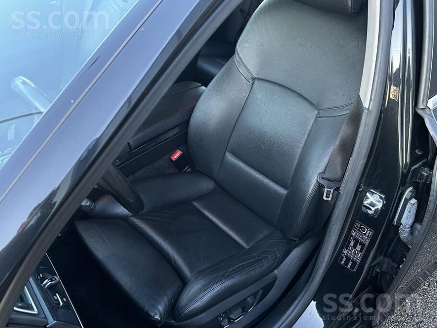 Melns BMW 730 2009 Liepāja, ar dzinēja tilpumu 3.00 L un nobraukumu 267 tūkst. km par 8700 €, foto 14 vietnē AUTOMOTO.COM.LV