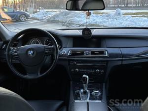 Melns BMW 730 2009 Liepāja, ar dzinēja tilpumu 3.00 L un nobraukumu 267 tūkst. km par 8700 €, foto 17 vietnē AUTOMOTO.COM.LV
