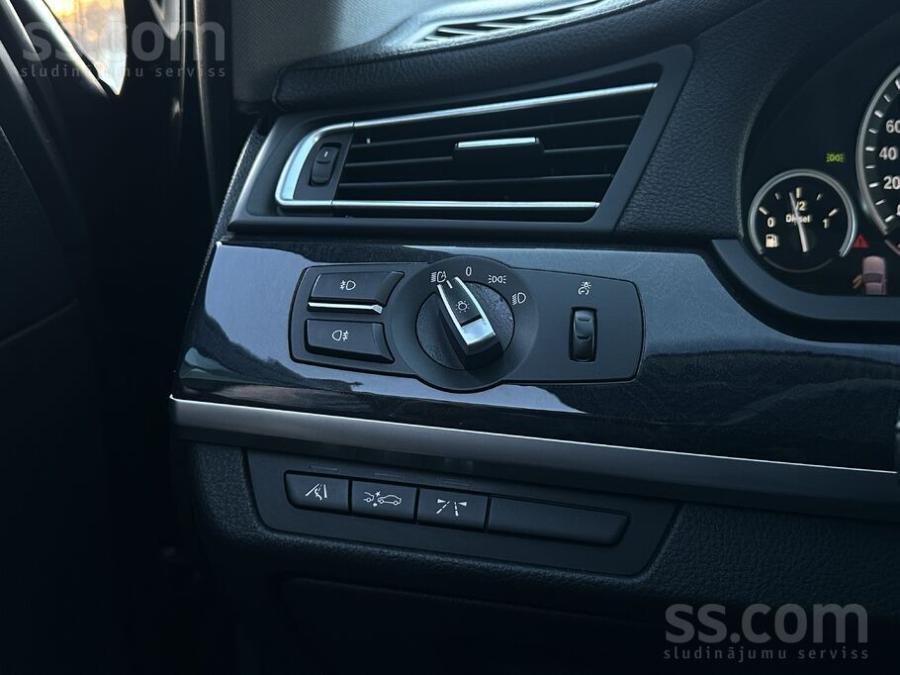 Melns BMW 730 2009 Liepāja, ar dzinēja tilpumu 3.00 L un nobraukumu 267 tūkst. km par 8700 €, foto 21 vietnē AUTOMOTO.COM.LV