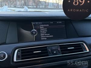 Melns BMW 730 2009 Liepāja, ar dzinēja tilpumu 3.00 L un nobraukumu 267 tūkst. km par 8700 €, foto 23 vietnē AUTOMOTO.COM.LV