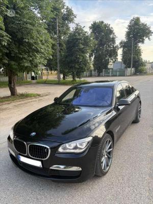 Black BMW 730 2009 in Ukmerge, with an engine capacity of 2.99 L and mileage of 443 thousand km for 8800 €, photo  on AUTOMOTO.COM.LV