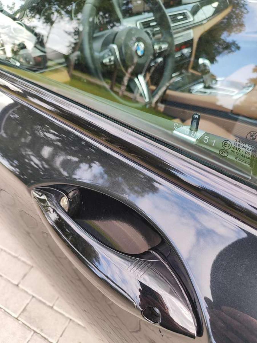 Black BMW 730 2009 in Vilnius, with an engine capacity of 3.00 L and mileage of 301 thousand km for 9650 €, photo 15 on AUTOMOTO.COM.LV