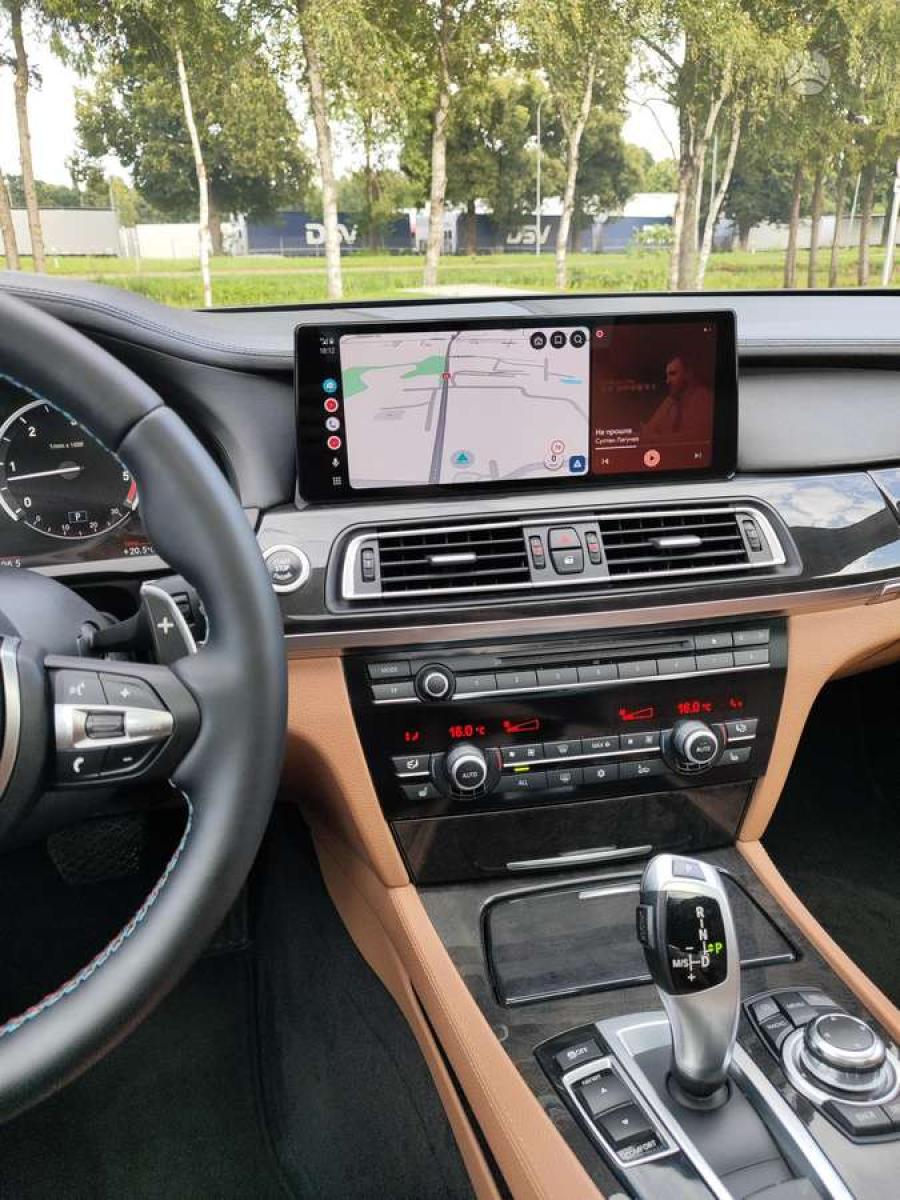 Black BMW 730 2009 in Vilnius, with an engine capacity of 3.00 L and mileage of 301 thousand km for 9650 €, photo 18 on AUTOMOTO.COM.LV