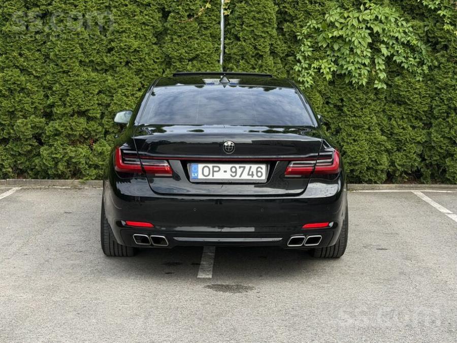 Black BMW 730 2009 in Riga, with an engine capacity of 3.00 L and mileage of 336 thousand km for 9900 €, photo 8 on AUTOMOTO.COM.LV