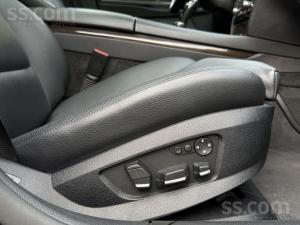 Black BMW 730 2009 in Riga, with an engine capacity of 3.00 L and mileage of 336 thousand km for 9900 €, photo 10 on AUTOMOTO.COM.LV