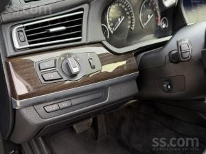 Black BMW 730 2009 in Riga, with an engine capacity of 3.00 L and mileage of 336 thousand km for 9900 €, photo 15 on AUTOMOTO.COM.LV