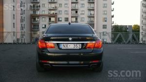 Black BMW 730 2009 in Riga, with an engine capacity of 3.00 L and mileage of 367 thousand km for 10500 €, photo 8 on AUTOMOTO.COM.LV