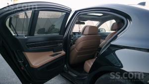 Black BMW 730 2009 in Riga, with an engine capacity of 3.00 L and mileage of 367 thousand km for 10500 €, photo 20 on AUTOMOTO.COM.LV