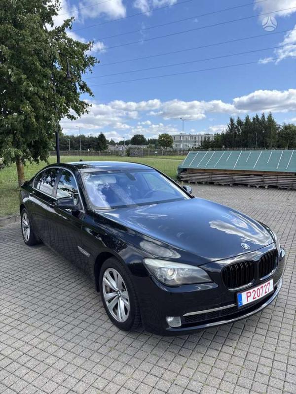 Melns BMW 730 2009 Šauļi, ar dzinēja tilpumu 3.00 L un nobraukumu 325 tūkst. km par 6450 €, foto 2 vietnē AUTOMOTO.COM.LV