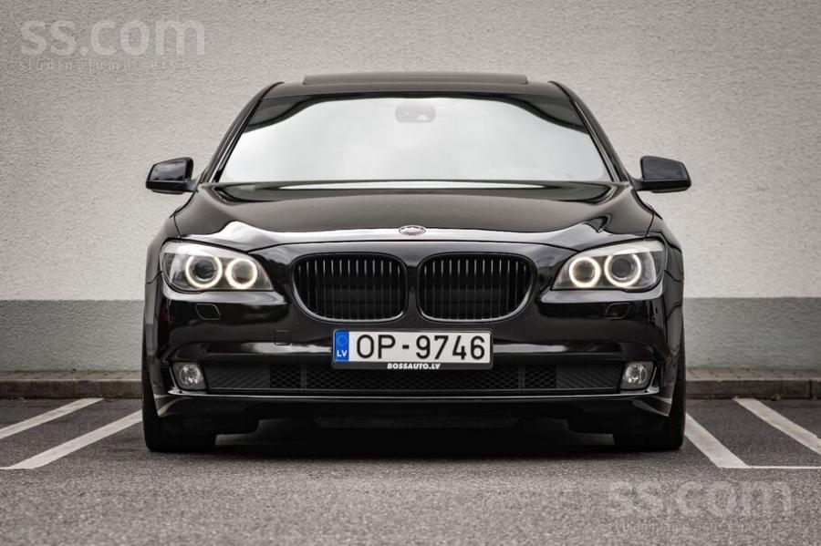 Black BMW 730 2009 in Riga, with an engine capacity of 3.00 L and mileage of 337 thousand km for 10500 €, photo 4 on AUTOMOTO.COM.LV