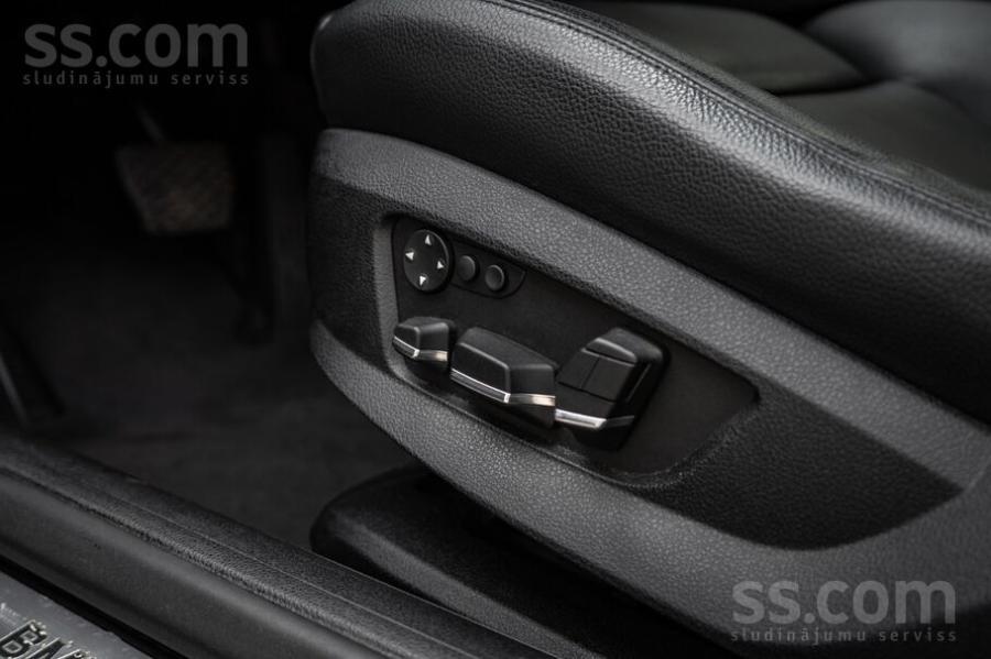 Black BMW 730 2009 in Riga, with an engine capacity of 3.00 L and mileage of 337 thousand km for 10500 €, photo 12 on AUTOMOTO.COM.LV