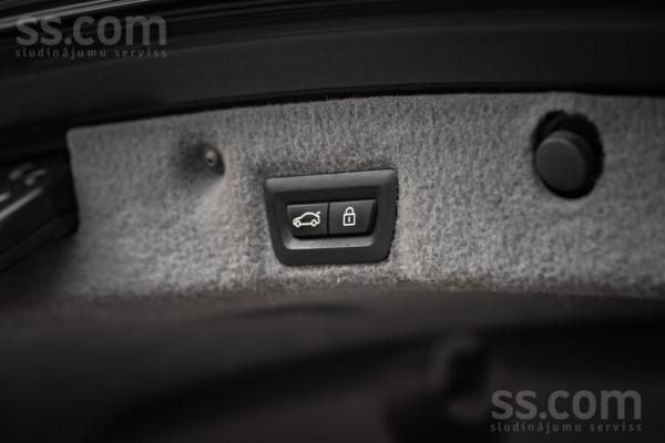 Black BMW 730 2009 in Riga, with an engine capacity of 3.00 L and mileage of 337 thousand km for 10500 €, photo 9 on AUTOMOTO.COM.LV