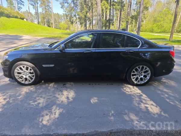 Melns BMW 730 2010 Ogre, ar dzinēja tilpumu 3.00 L un nobraukumu 268 tūkst. km par 10600 €, foto 4 vietnē AUTOMOTO.COM.LV