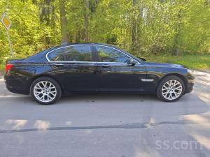 Melns BMW 730 2010 Ogre, ar dzinēja tilpumu 3.00 L un nobraukumu 268 tūkst. km par 10600 €, foto 5 vietnē AUTOMOTO.COM.LV