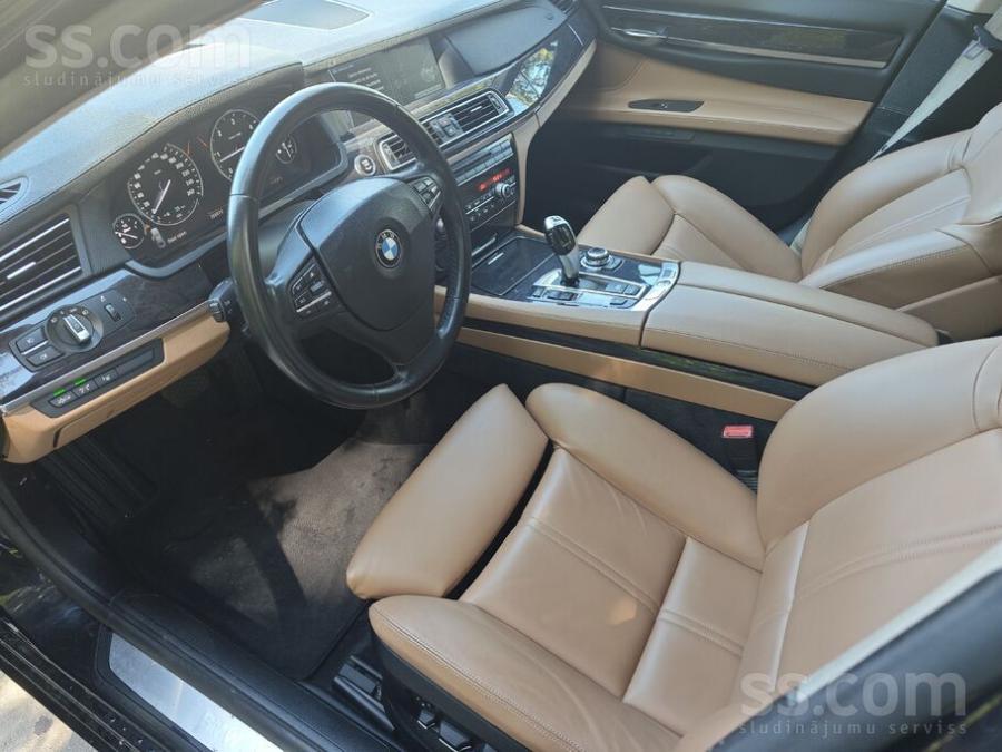 Melns BMW 730 2010 Ogre, ar dzinēja tilpumu 3.00 L un nobraukumu 268 tūkst. km par 10600 €, foto 9 vietnē AUTOMOTO.COM.LV