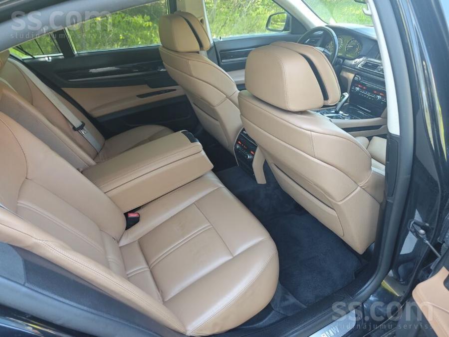 Melns BMW 730 2010 Ogre, ar dzinēja tilpumu 3.00 L un nobraukumu 268 tūkst. km par 10600 €, foto 11 vietnē AUTOMOTO.COM.LV