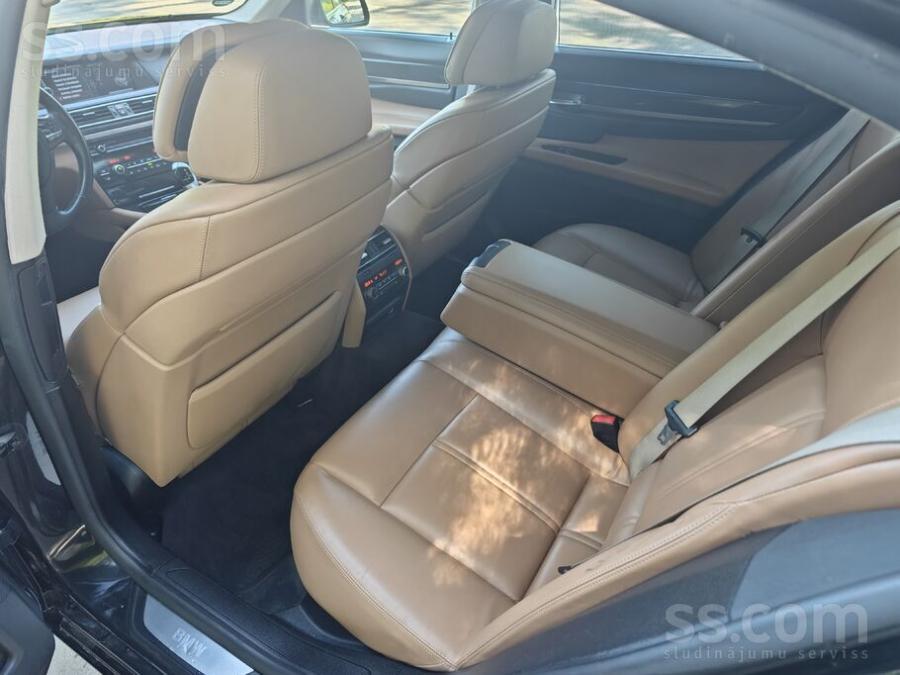 Melns BMW 730 2010 Ogre, ar dzinēja tilpumu 3.00 L un nobraukumu 268 tūkst. km par 10600 €, foto 12 vietnē AUTOMOTO.COM.LV