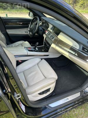 Melns BMW 730 2010 Rīga, ar dzinēja tilpumu 3.00 L un nobraukumu 299 tūkst. km par 5500 €, foto 9 vietnē AUTOMOTO.COM.LV