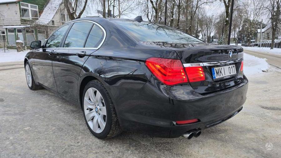 Melns BMW 730 2010 Alīta, ar dzinēja tilpumu 0.00 L un nobraukumu 350 tūkst. km par 13350 €, foto 15 vietnē AUTOMOTO.COM.LV