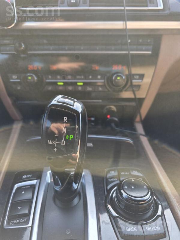 Melns BMW 730 2010 Rīga, ar dzinēja tilpumu 3.00 L un nobraukumu 502 tūkst. km par 9900 €, foto 8 vietnē AUTOMOTO.COM.LV