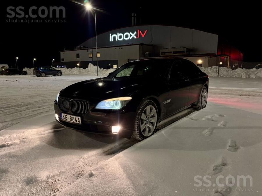 Melns BMW 730 2010 Rīga, ar dzinēja tilpumu 3.00 L un nobraukumu 243 tūkst. km par 9200 €, foto 1 vietnē AUTOMOTO.COM.LV