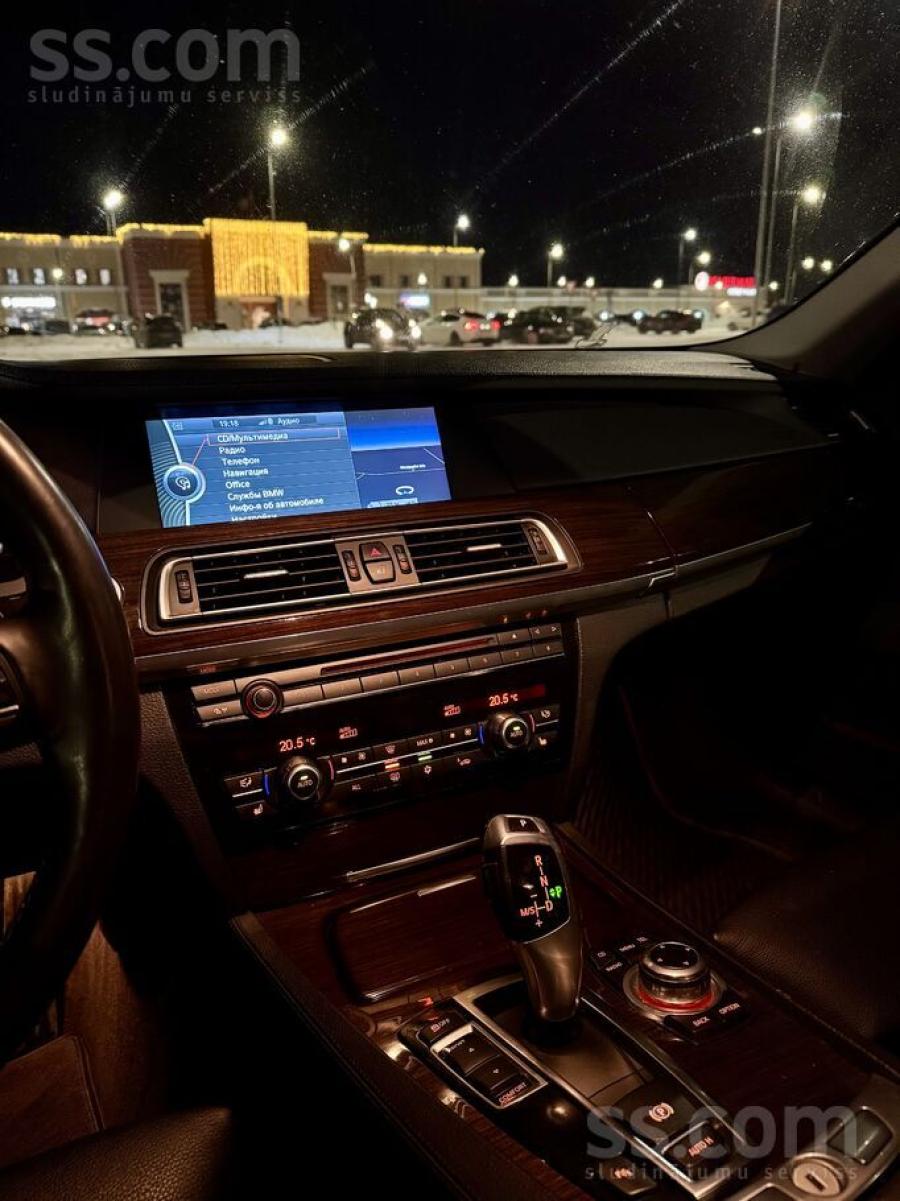 Melns BMW 730 2010 Rīga, ar dzinēja tilpumu 3.00 L un nobraukumu 243 tūkst. km par 9200 €, foto 9 vietnē AUTOMOTO.COM.LV