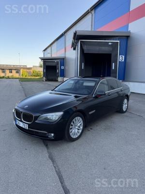 Black BMW 730 2010 in Rezekne, with an engine capacity of 3.00 L and mileage of 0 thousand km for 8250 €, photo 4 on AUTOMOTO.COM.LV