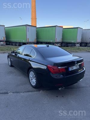 Black BMW 730 2010 in Rezekne, with an engine capacity of 3.00 L and mileage of 0 thousand km for 8250 €, photo 5 on AUTOMOTO.COM.LV